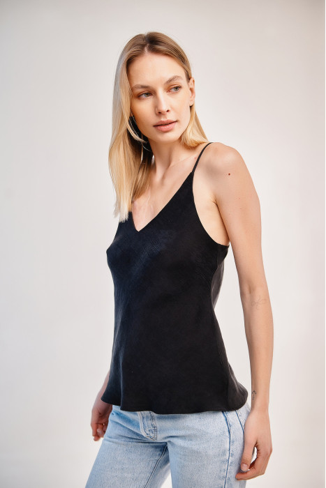 Modne bluzki i koszule damskie na każdą okazję | Butik Marisol